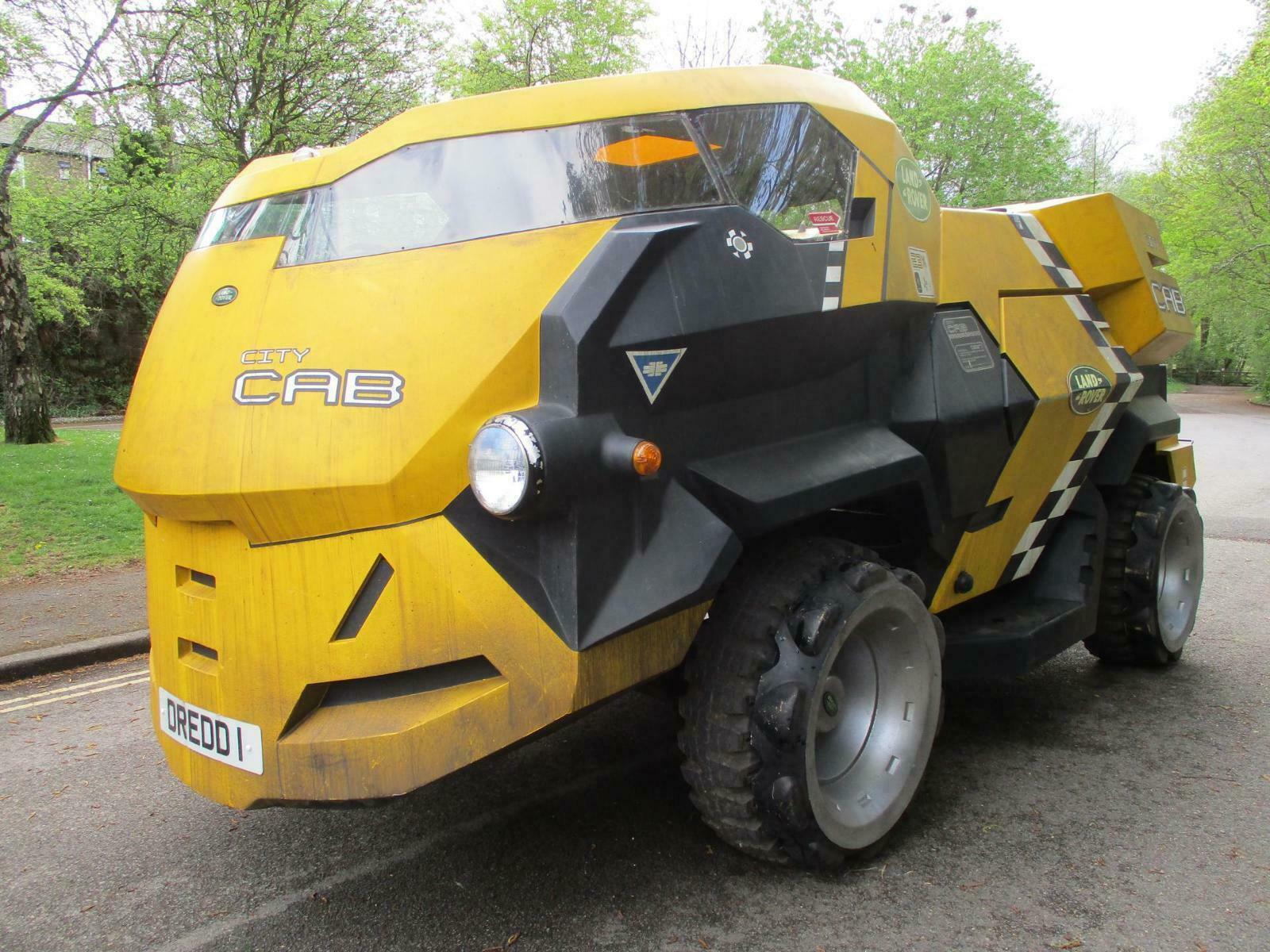 Fancy your own Judge Dredd vehicle? (One careful owner…) – downthetubes.net