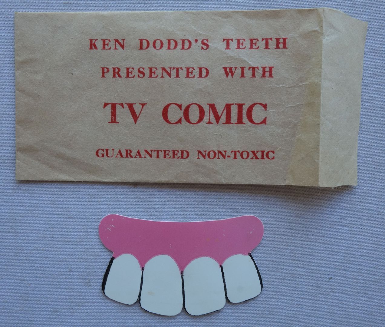Sink your teeth into the latest Phil-Comics eBay auction ...