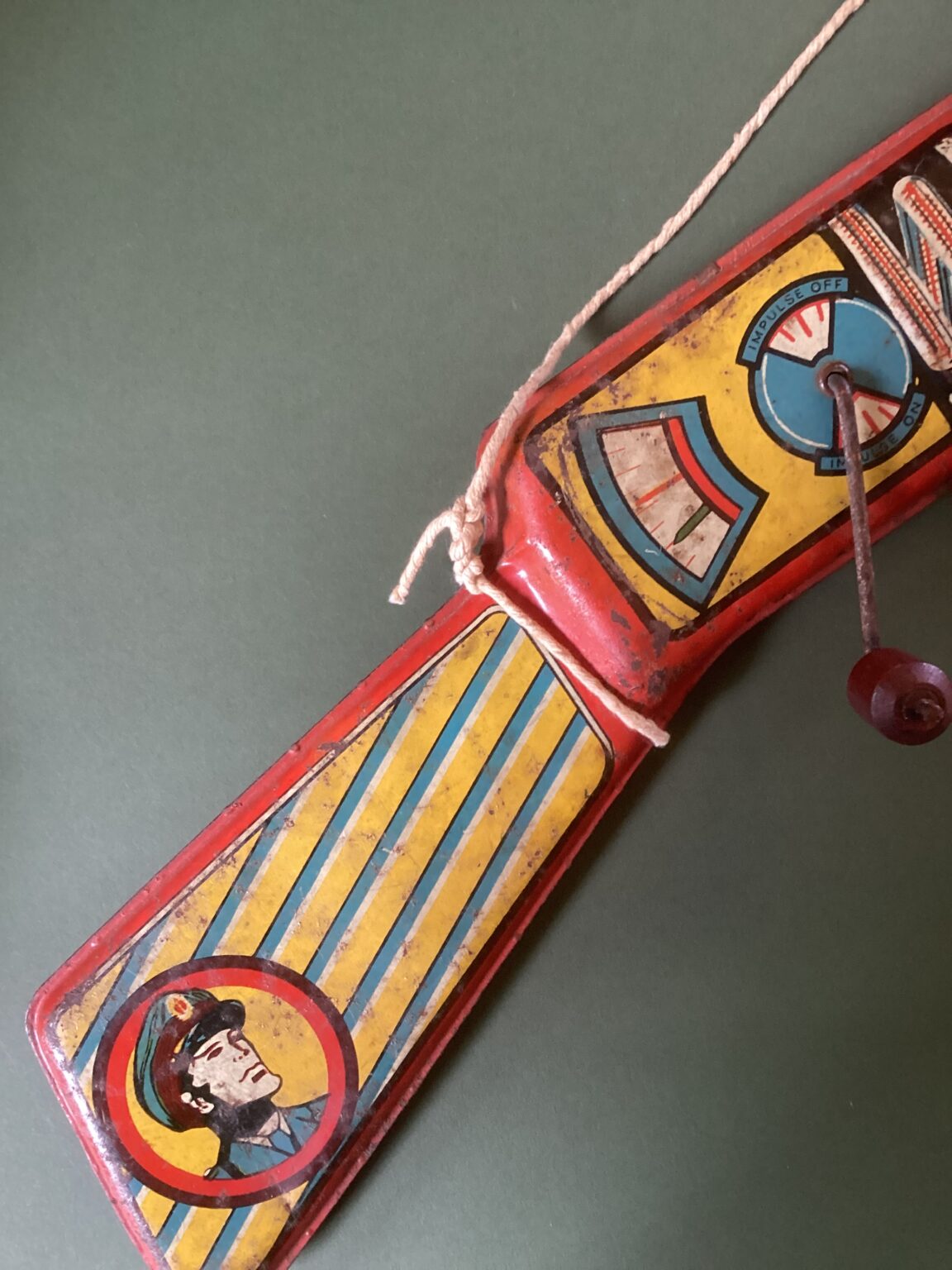 Battered first Dan Dare Ray Gun offered at auction – downthetubes.net