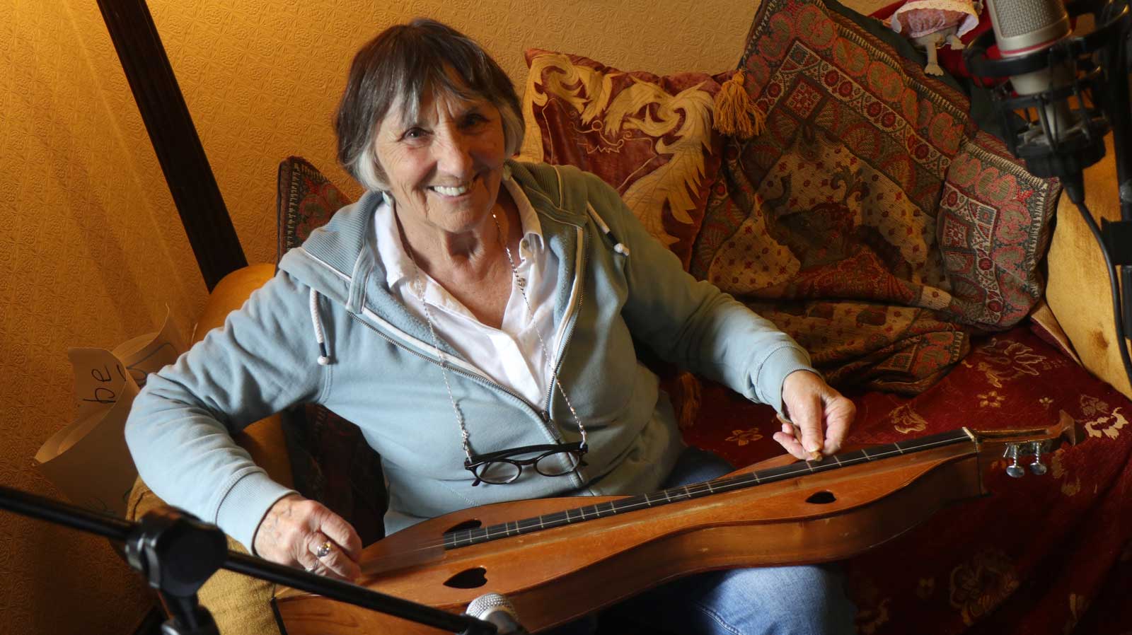 Valerie Singleton, Blue Peter presenter, lion walker, celebrated, as ...