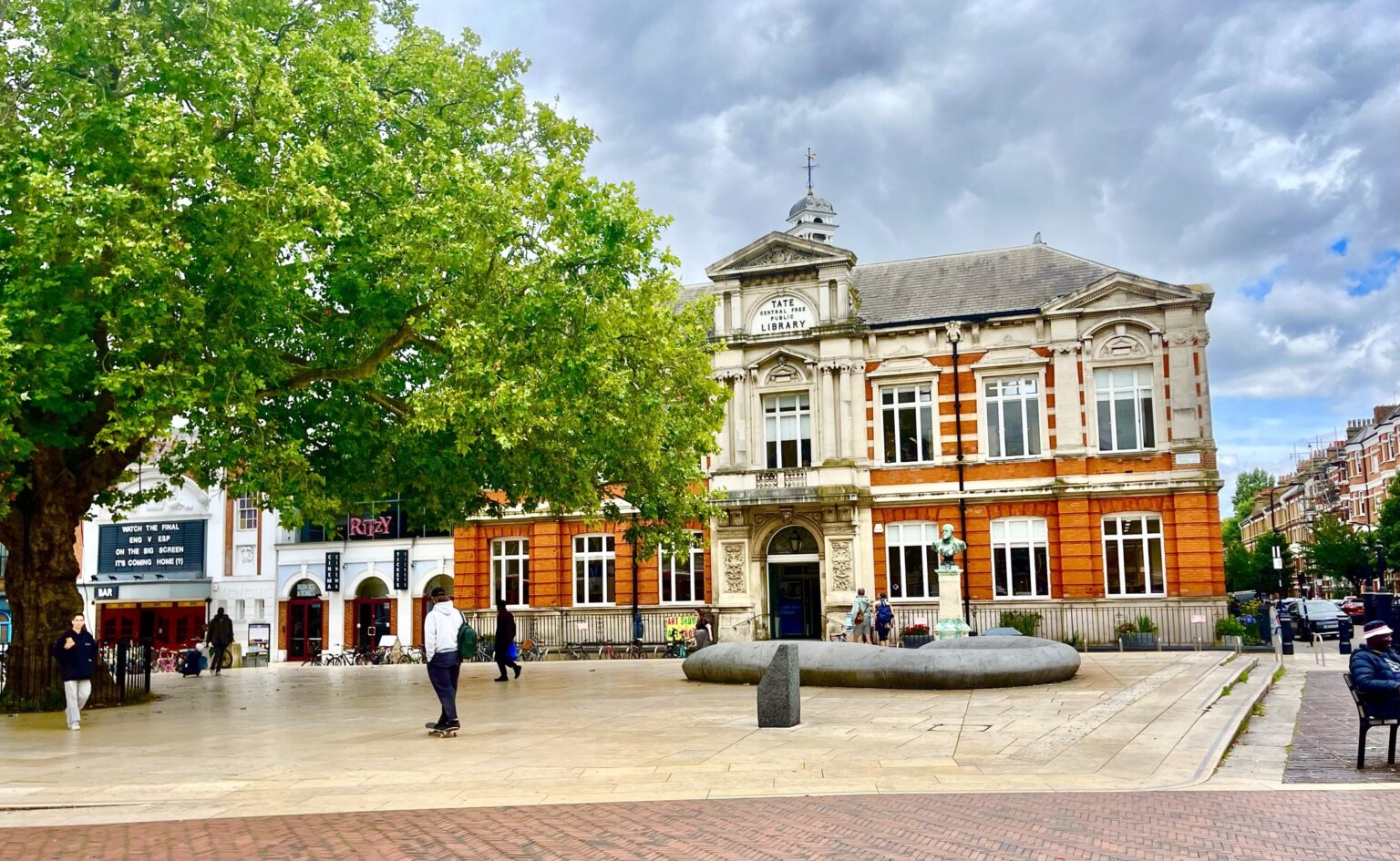 Comic creators head to Brixton for Readers and Writers Zine Fair ...